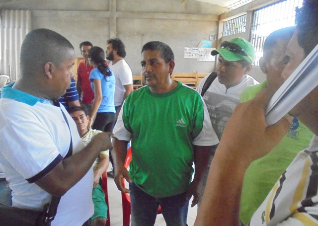 Manifestación pacífica en Orito Por incumplimiento del inicio de pavimentación Yarumo - Orito