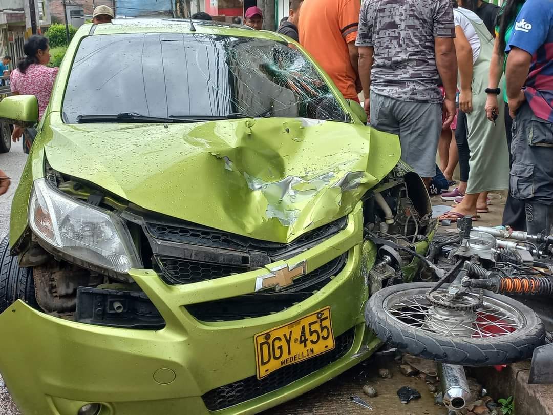 En Mocoa, accidente de tránsito deja 2 personas lesionadas - MiPutumayo Noticias